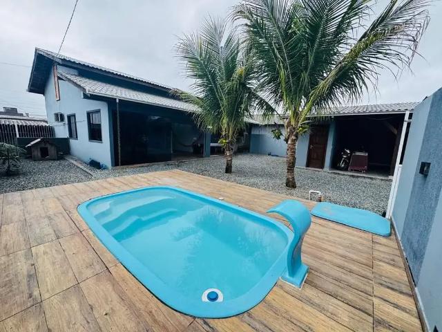 Casa / Sobrado para Venda em Balneário Piçarras/SC Itacolomi