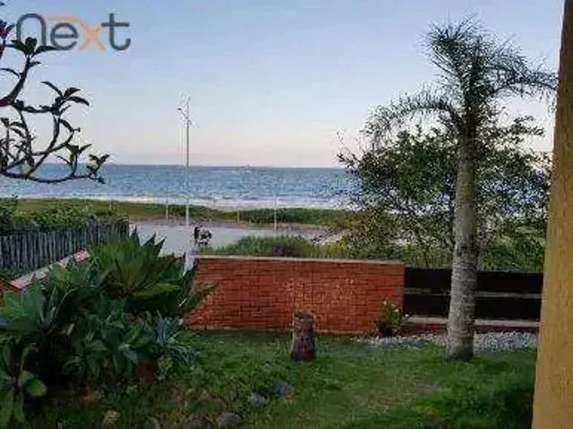Casa / Sobrado para Venda em Balneário Piçarras/SC Itacolomi 4 Quartos