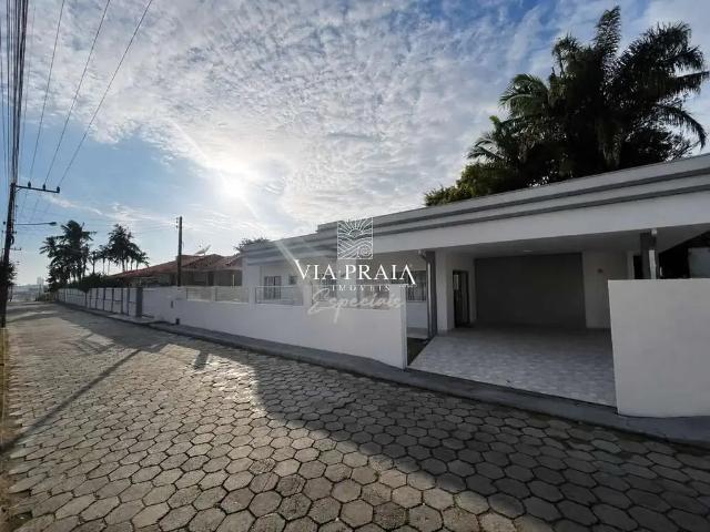 Casa / Sobrado para Venda em Balneário Piçarras/SC Santo Antônio 3 Quartos
