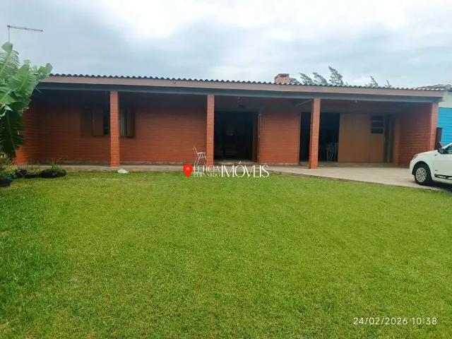 Casa / Sobrado para Venda em Balneário Pinhal/RS Centro 2 Quartos