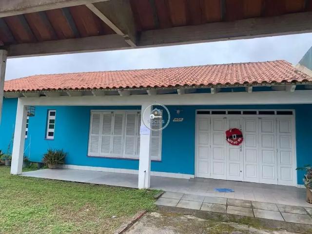 Casa / Sobrado para Venda em Balneário Pinhal/RS Centro 3 Quartos