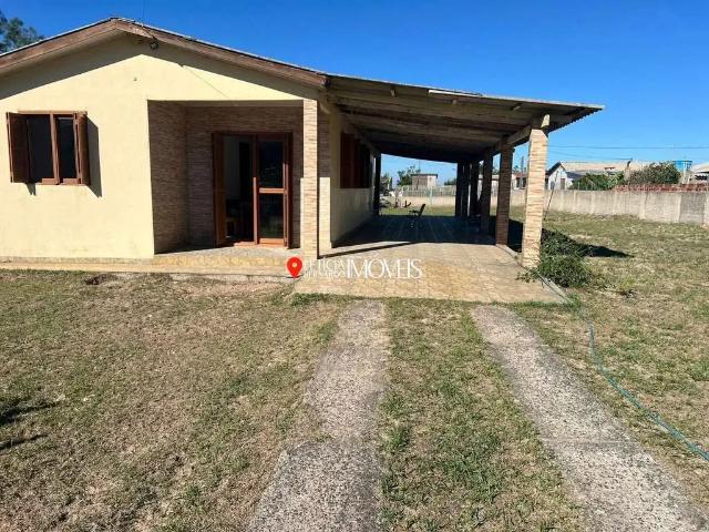 Casa / Sobrado para Venda em Balneário Pinhal/RS Centro 3 Quartos