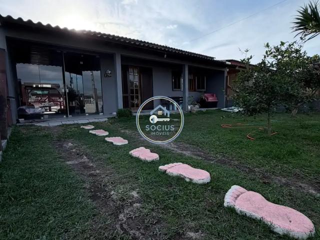 Casa / Sobrado para Venda em Balneário Pinhal/RS Centro 3 Quartos
