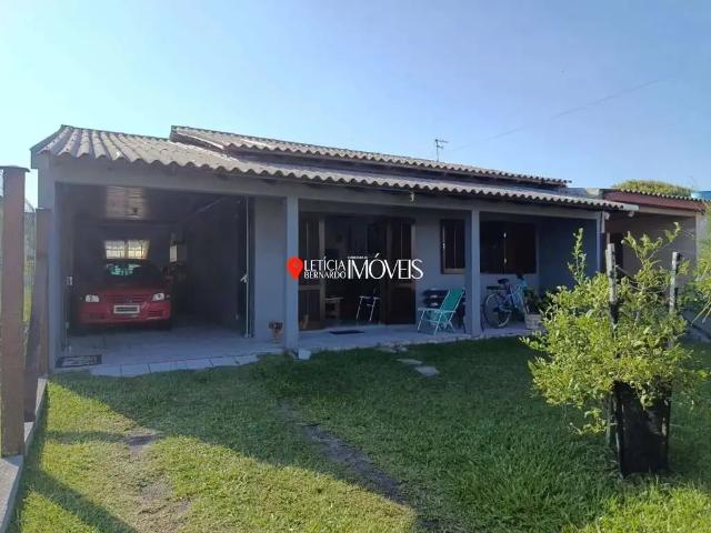 Casa / Sobrado para Venda em Balneário Pinhal/RS Centro 3 Quartos