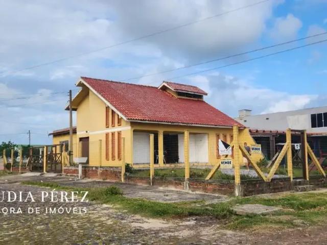 Casa / Sobrado para Venda em Balneário Pinhal/RS Centro 3 Quartos