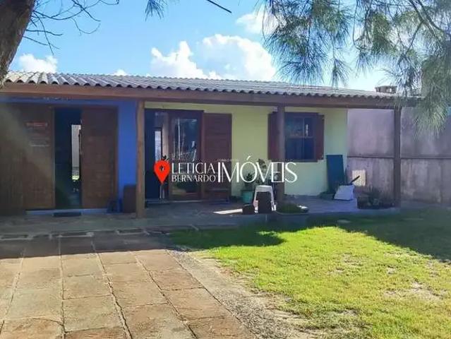 Casa / Sobrado para Venda em Balneário Pinhal/RS Centro 3 Quartos