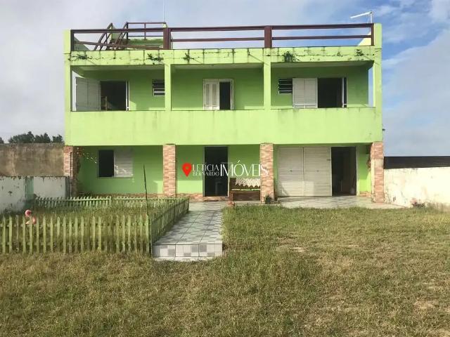 Casa / Sobrado para Venda em Balneário Pinhal/RS Centro 4 Quartos