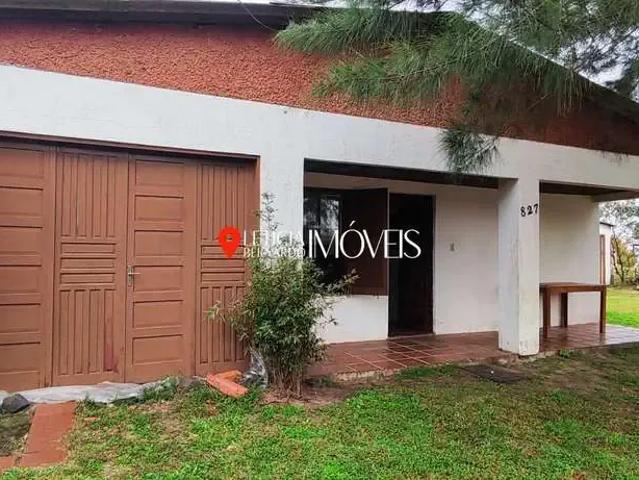 Casa / Sobrado para Venda em Balneário Pinhal/RS Centro 4 Quartos