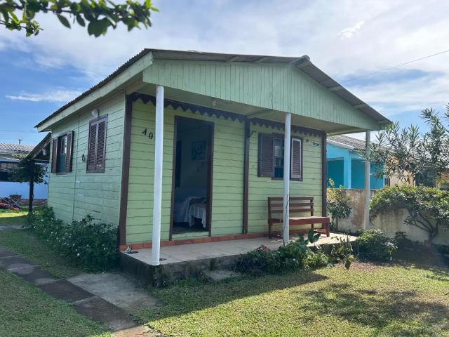Casa / Sobrado para Venda em Balneário Pinhal/RS Sindipolo 4 Quartos