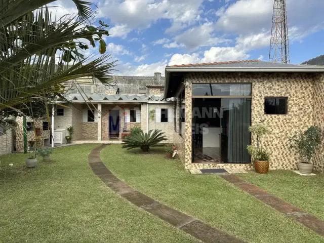 Casa / Sobrado para Venda em Balneário Pinhal/RS Praia Do Magistério 4 Quartos