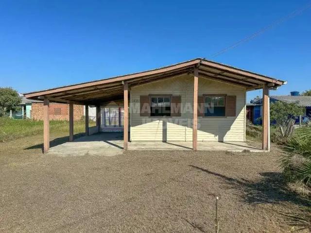Casa / Sobrado para Venda em Balneário Pinhal/RS Praia Do Magistério 2 Quartos