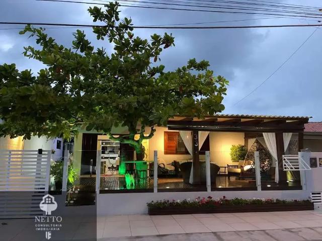 Casa / Sobrado para Venda em Balneário Rincão/SC Centro