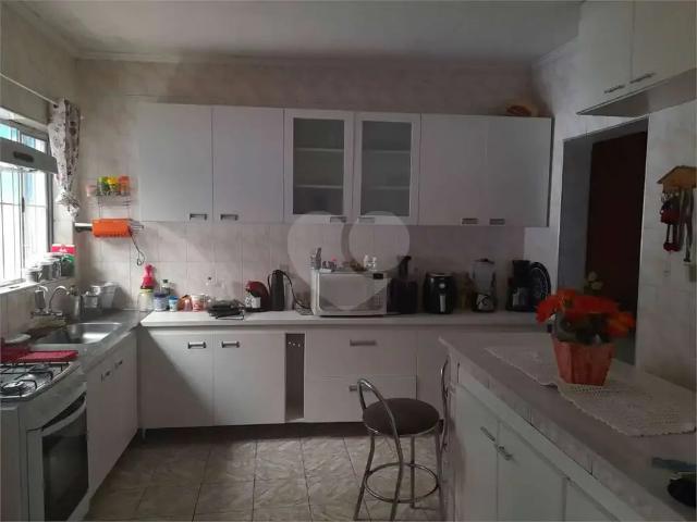 Casa / Sobrado para Venda em Barueri/SP Centro 6 Quartos