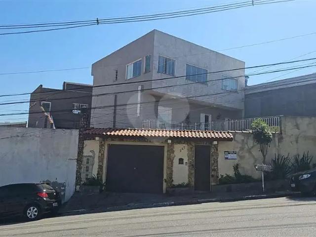 Casa / Sobrado para Venda em Barueri/SP Centro 8 Quartos