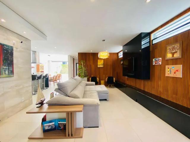 Casa / Sobrado para Venda em Barueri/SP Aldeia da Serra 4 Quartos