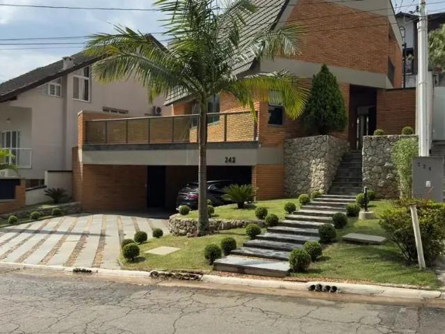 Casa / Sobrado para Venda em Barueri/SP Alphaville 4 Quartos