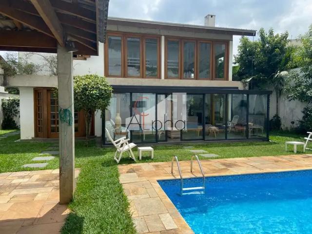 Casa / Sobrado para Venda em Barueri/SP Alphaville 4 Quartos