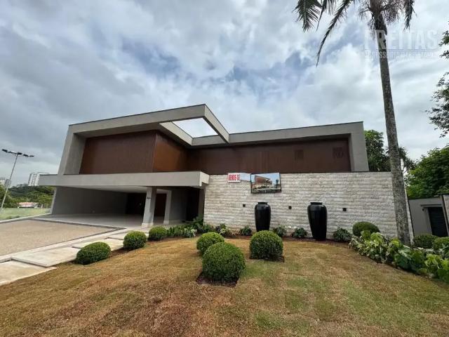 Casa / Sobrado para Venda em Barueri/SP Alphaville 5 Quartos