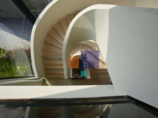 Casa / Sobrado para Venda em Barueri/SP Alphaville 5 Quartos