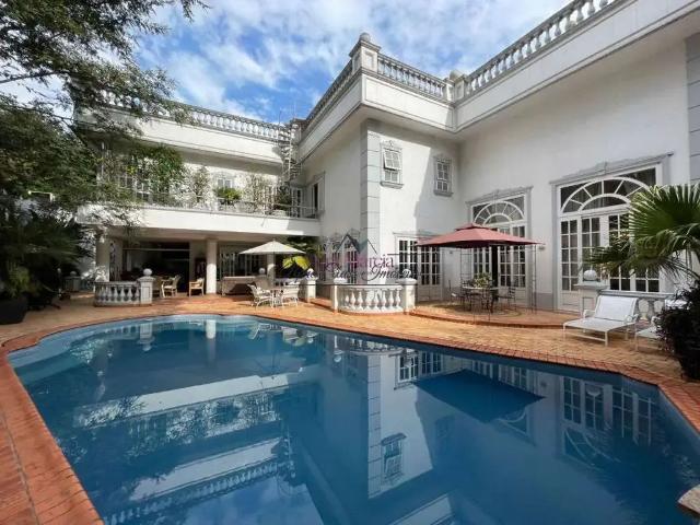 Casa / Sobrado para Venda em Barueri/SP Alphaville 6 Quartos