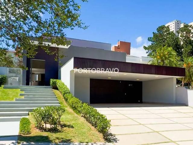 Casa / Sobrado para Venda em Barueri/SP Alphaville