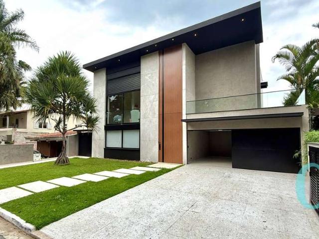 Casa / Sobrado para Venda em Barueri/SP Alphaville Centro Industrial e Empresarial/Alphaville. 4 Quartos