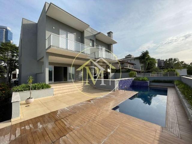 Casa / Sobrado para Venda em Barueri/SP Alphaville Conde II 4 Quartos