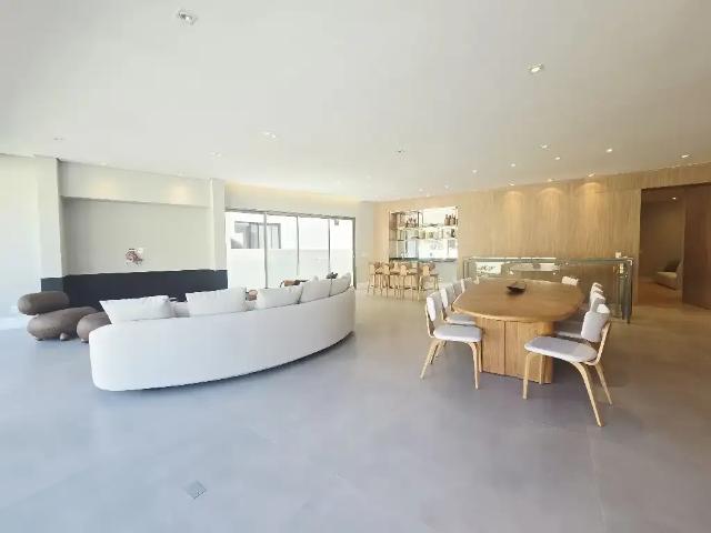 Casa / Sobrado para Venda em Barueri/SP Alphaville Residencial Um 5 Quartos