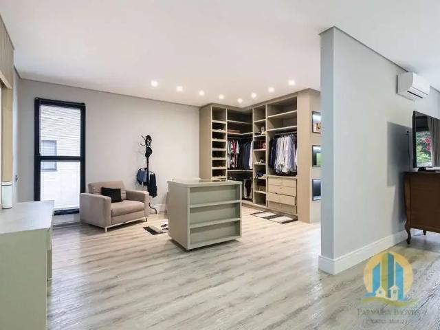 Casa / Sobrado para Venda em Barueri/SP Alphaville Residencial Um 5 Quartos