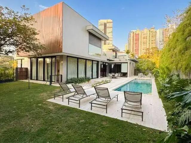 Casa / Sobrado para Venda em Barueri/SP Alphaville Residencial Dois 5 Quartos