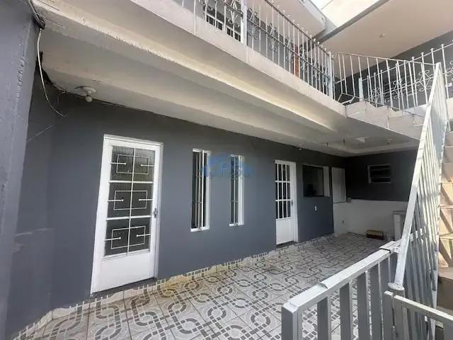 Casa / Sobrado para Venda em Barueri/SP Jardim São Pedro 4 Quartos