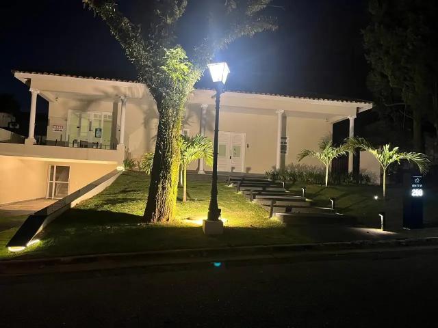Casa / Sobrado para Locação em Barueri/SP Morada dos Pássaros 4 Quartos