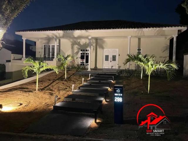 Casa / Sobrado para Venda em Barueri/SP Morada dos Pássaros 4 Quartos