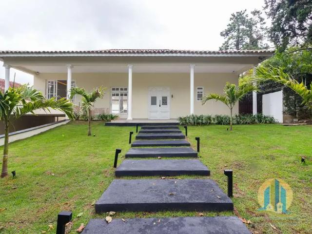 Casa / Sobrado para Venda em Barueri/SP Morada dos Pássaros 2 Quartos