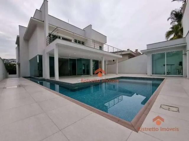 Casa / Sobrado para Venda em Barueri/SP Tamboré 4 Quartos