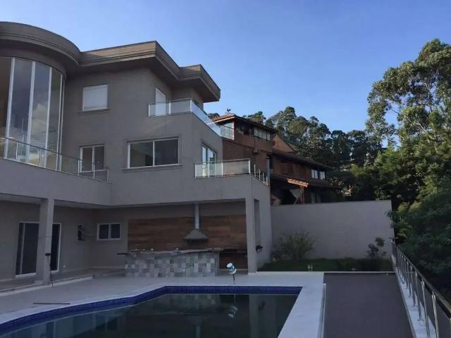 Casa / Sobrado para Venda em Barueri/SP Tamboré 5 Quartos