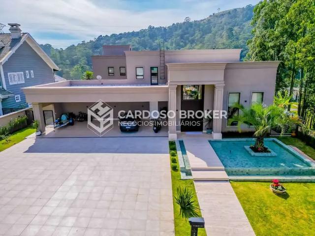 Casa / Sobrado para Venda em Barueri/SP Tamboré 5 Quartos