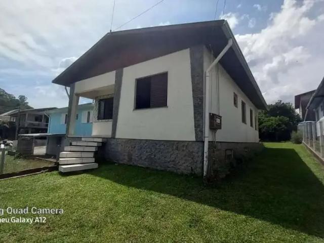 Casa / Sobrado para Venda em Barão/RS Centro 3 Quartos