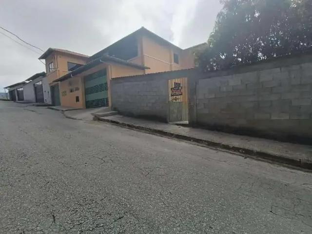 Casa / Sobrado para Venda em Barbacena/MG Caiçaras 3 Quartos