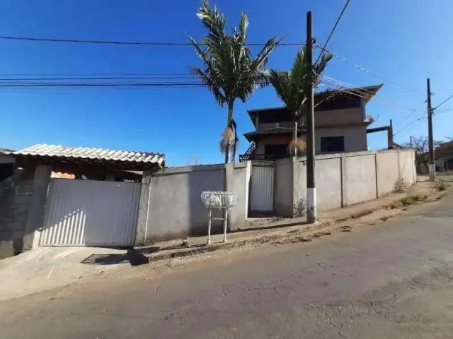 Casa / Sobrado para Venda em Barbacena/MG Nova Cidade 3 Quartos