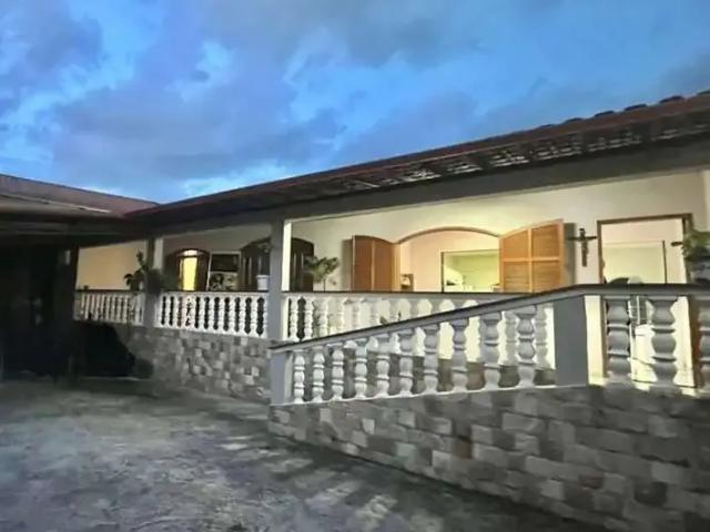 Casa / Sobrado para Venda em Barbacena/MG Nova Suíça 3 Quartos