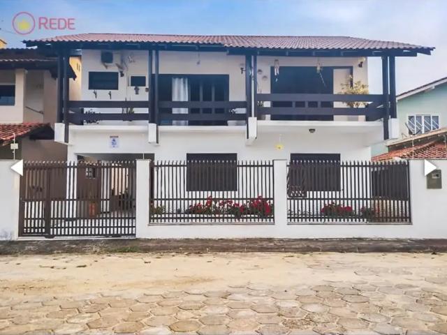 Casa / Sobrado para Venda em Barra Velha/SC Centro 5 Quartos