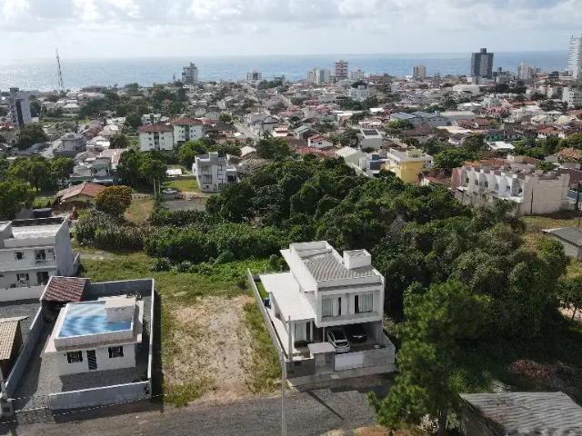 Casa / Sobrado para Venda em Barra Velha/SC Centro 3 Quartos
