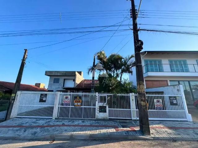 Casa / Sobrado para Venda em Barra Velha/SC Itajubá 5 Quartos