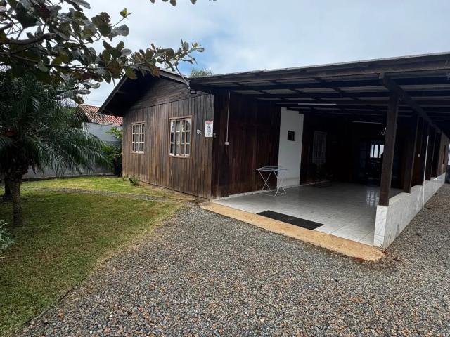 Casa / Sobrado para Venda em Barra Velha/SC Quinta dos Açorianos 3 Quartos