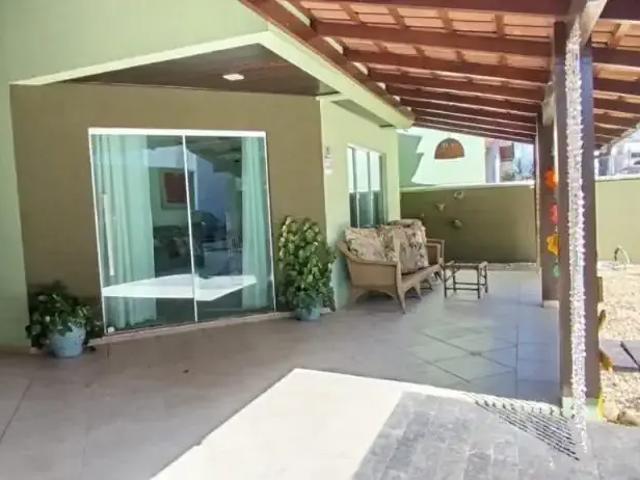 Casa / Sobrado para Venda em Barra Velha/SC Tabuleiro 4 Quartos