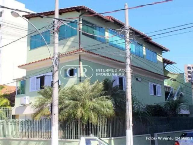 Casa / Sobrado para Venda em Barra do Piraí/RJ Centro 5 Quartos