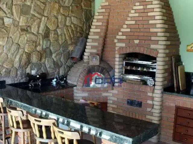 Casa / Sobrado para Venda em Barra do Piraí/RJ Centro 7 Quartos