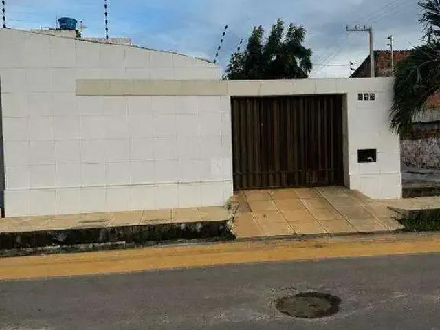 Casa / Sobrado para Venda em Barra dos Coqueiros/SE Caminho da Praia 3 Quartos