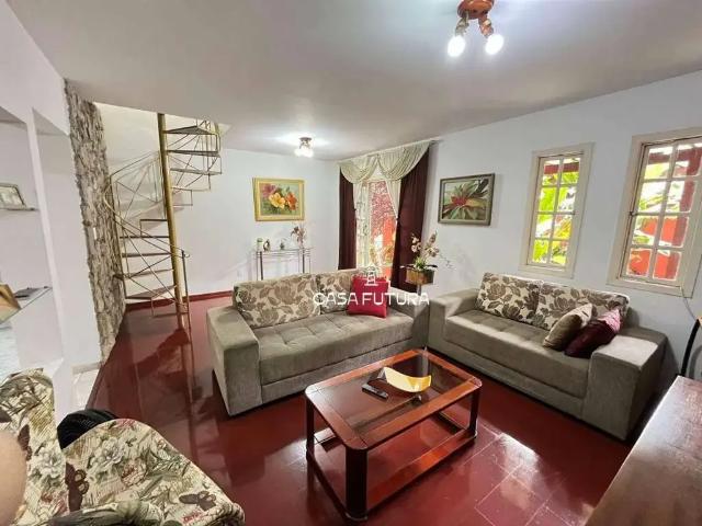 Casa / Sobrado para Venda em Barra Mansa/RJ Goiabal 4 Quartos